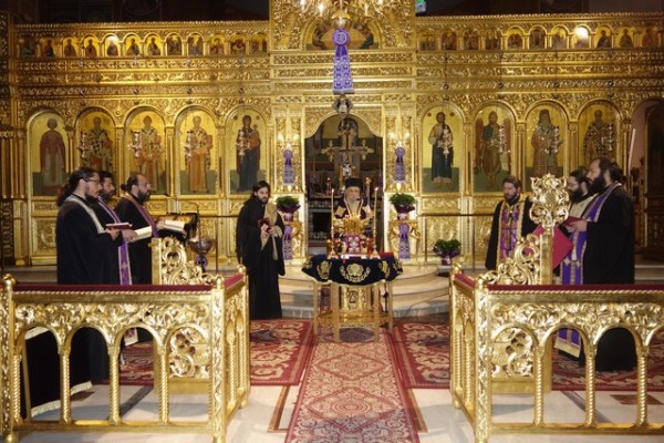 ΜΕ ΚΑΤΑΝΥΞΗ ΣΤΟ ΙΕΡΟ ΕΥΧΕΛΑΙΟ ΤΟΥ ΑΓΙΟΥ ΝΙΚΟΛΑΟΥ – Ι.Μ. Λαρίσης & Τυρνάβου