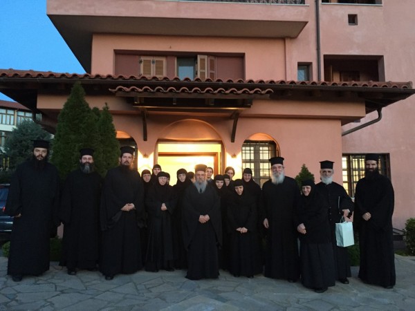 ΕΥΛΑΒΙΚΟ ΠΡΟΣΚΥΝΗΜΑ ΣΤΑ ΜΟΝΑΣΤΗΡΙΑ ΤΟΥ ΠΑΝΟΡΑΜΑΤΟΣ – Ι.Μ. Λαρίσης ...