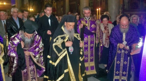 «ΙΔΟΥ Ο ΝΥΜΦΙΟΣ ΕΡΧΕΤΑΙ» ΣΤΟΝ ΑΓΙΟ ΚΩΝΣΤΑΝΤΙΝΟ – Ι.Μ. Λαρίσης & Τυρνάβου