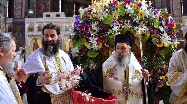 Η ΤΕΛΕΤΗ ΤΗΣ ΑΠΟΚΑΘΗΛΩΣΗΣ ΣΤΟΝ ΑΓΙΟ ΑΧΙΛΛΙΟ – Ι.Μ. Λαρίσης & Τυρνάβου