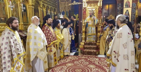 ΑΡΧΙΕΡΑΤΙΚΗ ΑΓΡΥΠΝΙΑ ΣΤΗΝ ΑΓΙΑ ΖΩΝΗ ΣΤΗΝ ΛΑΡΙΣΑ – Ι.Μ. Λαρίσης & Τυρνάβου