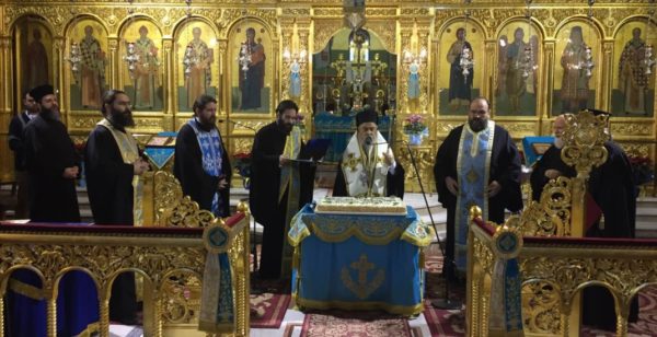 ΕΣΠΕΡΙΝΟ ΚΗΡΥΓΜΑ ΚΑΙ ΚΟΠΗ ΒΑΣΙΛΟΠΙΤΑΣ ΑΠΟ ΤΟΝ ΣΕΒΑΣΜΙΩΤΑΤΟ ΣΤΟΝ ΑΓΙΟ ...