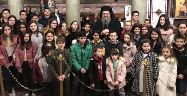 Ο ΣΕΒΑΣΜΙΩΤΑΤΟΣ ΕΥΛΟΓΗΣΕ ΤΗ ΒΑΣΙΛΟΠΙΤΑ ΤΩΝ ΚΑΤΗΧΗΤΙΚΩΝ ΤΟΥ Ι.Ν. ΑΓΙΩΝ ...