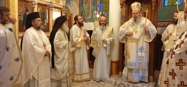 Στο Ιερό Παρεκκλήσιο Αγίας Μαρίνης Λαρίσης ιερούργησε ο Σεβασμιώτατος ...
